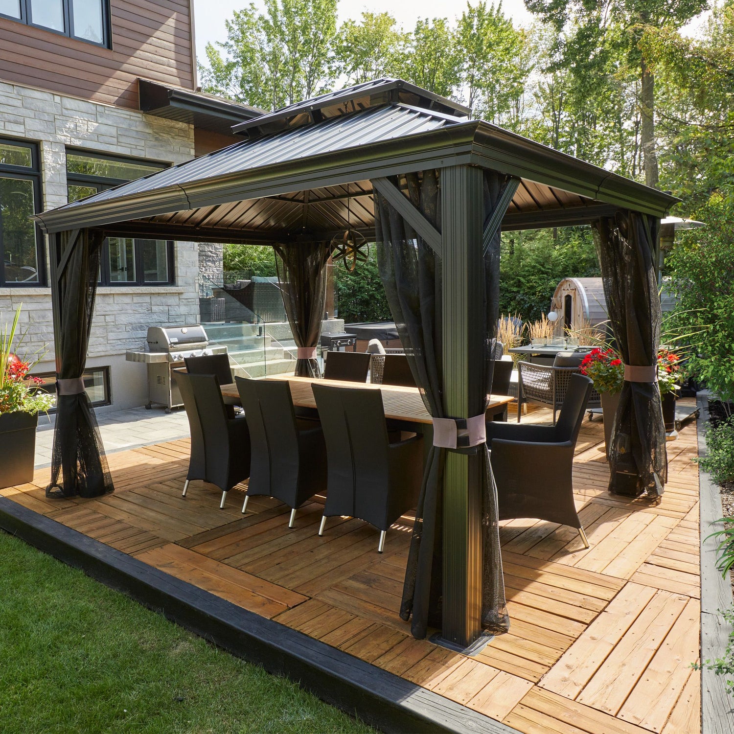 Pavillon Port Royal III – Magasins Trevi inc.